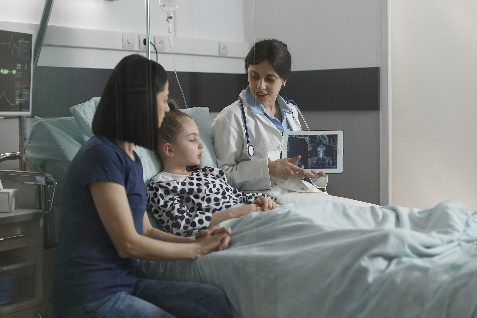 Brain imaging aids long-term outcome prediction in paediatric cardiac ...